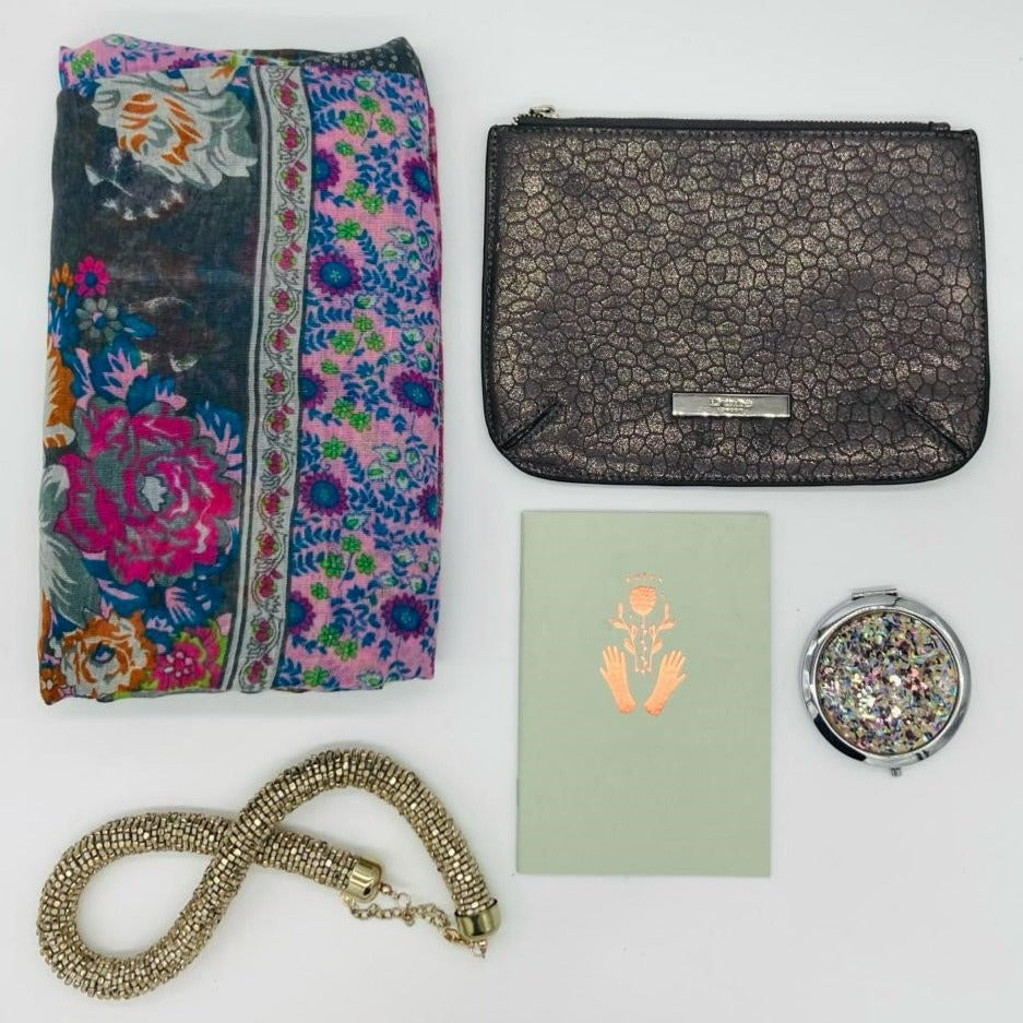 Re-Loved Chic Accessory Boxes – Shop for Good